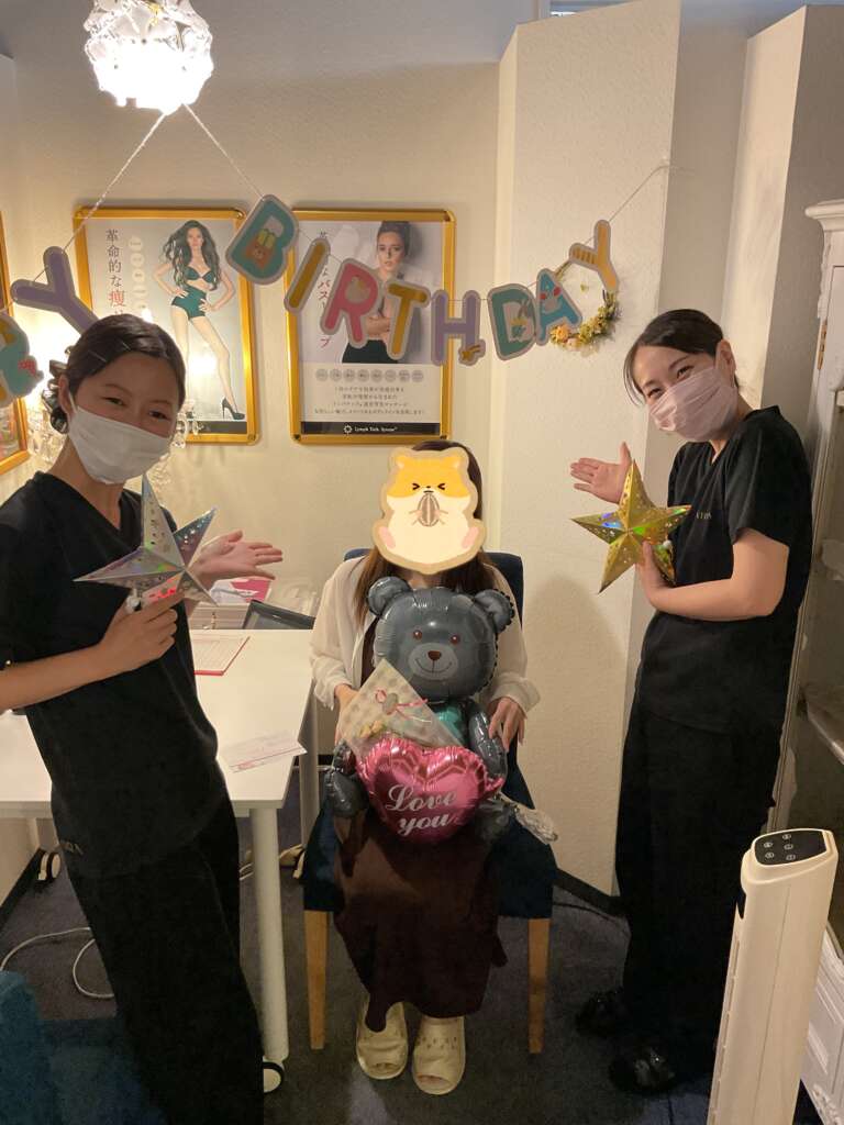 お誕生日のお祝い | ブログ | 【公式】PATORA｜33年の実績と11.7万人の信頼｜オールハンド専門エステサロン